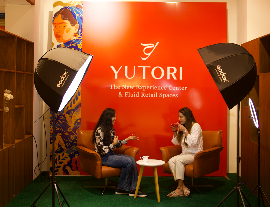 YT Studio for Youtube, Instagram, Facebook, Podcast and Product photos – Yutori